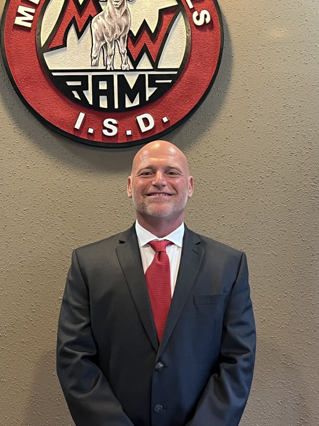 Mineral Wellls school trustees extend superintendent contract with pay ...