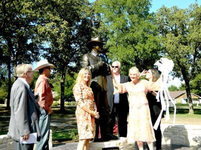 Statue of Hagman unveiled at Doss | News | weatherforddemocrat.com