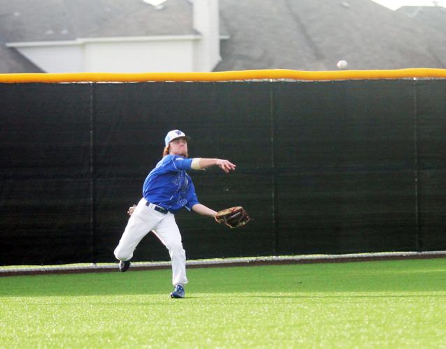 Riney pitches gem in Roos’ win | Sports | weatherforddemocrat.com