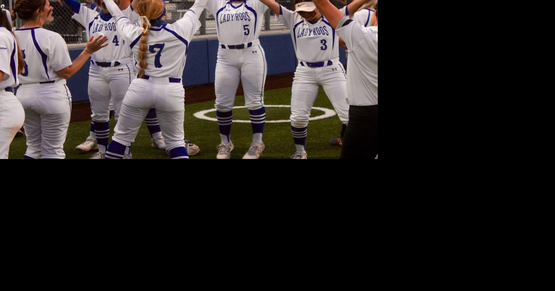 Woo Hoos for Lady Roos | Sports | weatherforddemocrat.com