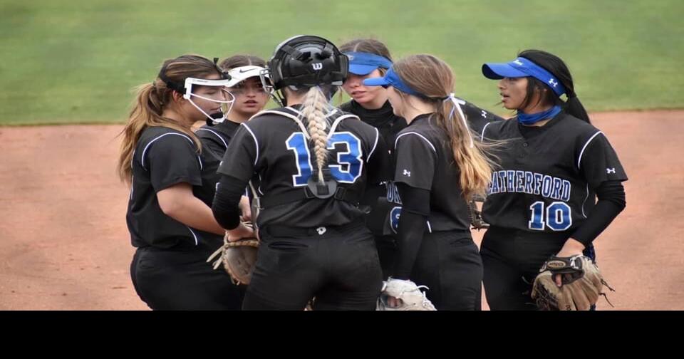 Lady Roos -- old and new -- hit the field on Friday | Sports ...