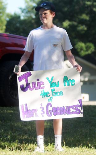 A HERO'S WELCOME: Nurse returns home after serving in NYC | Local News ...