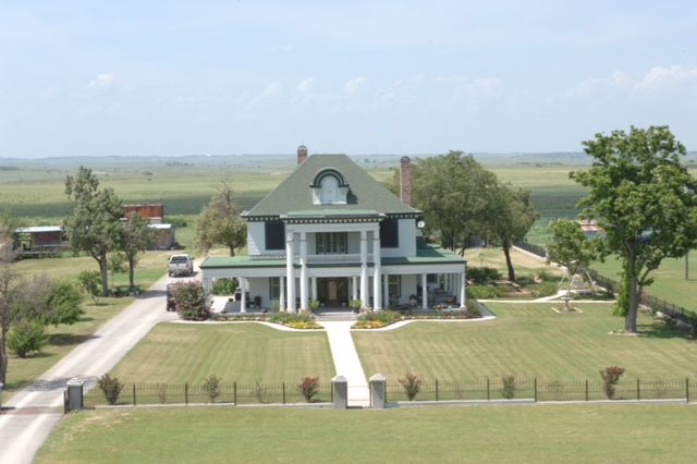 Historic Walsh Ranch home burns | News | weatherforddemocrat.com