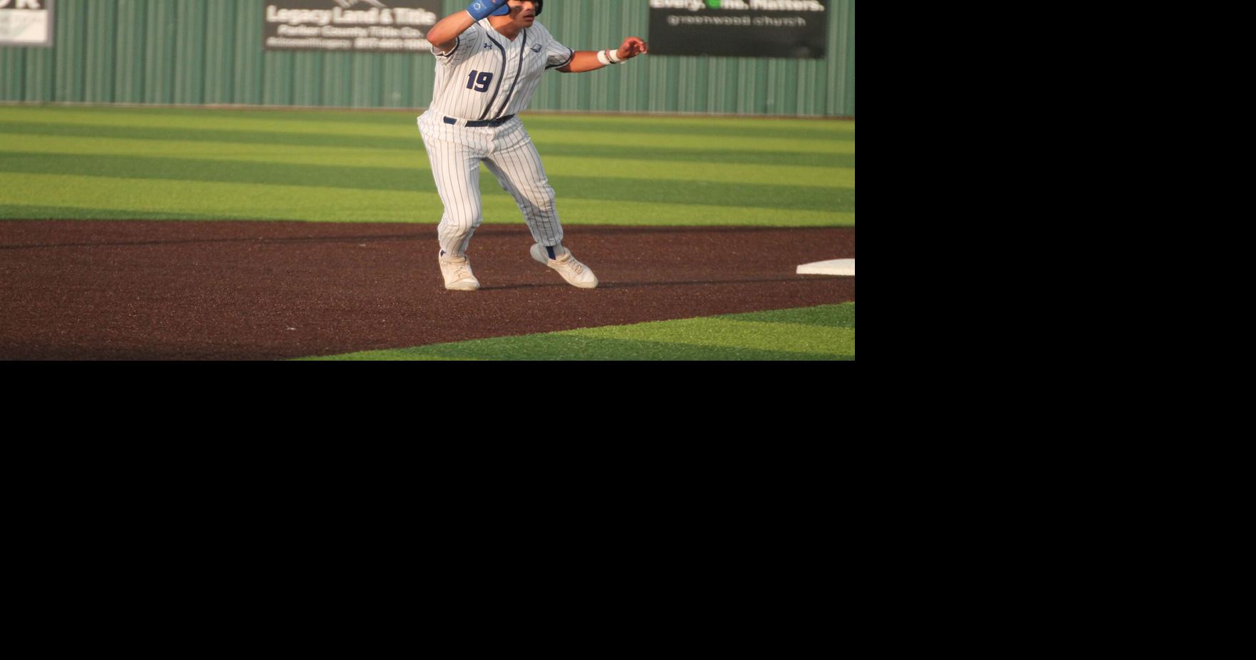 Roos oust No. 2 Keller in regional quarters | Sports ...