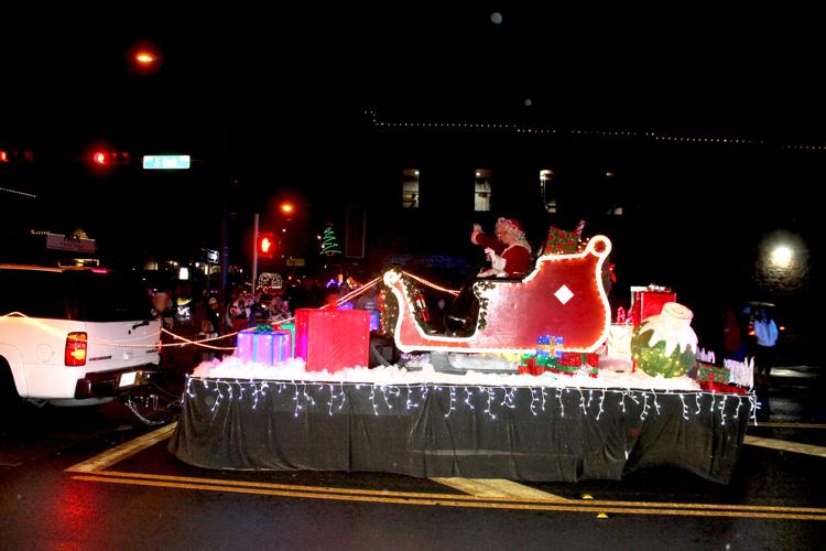 PHOTOS: Merry Wells Christmas parade | Gallery | weatherforddemocrat.com
