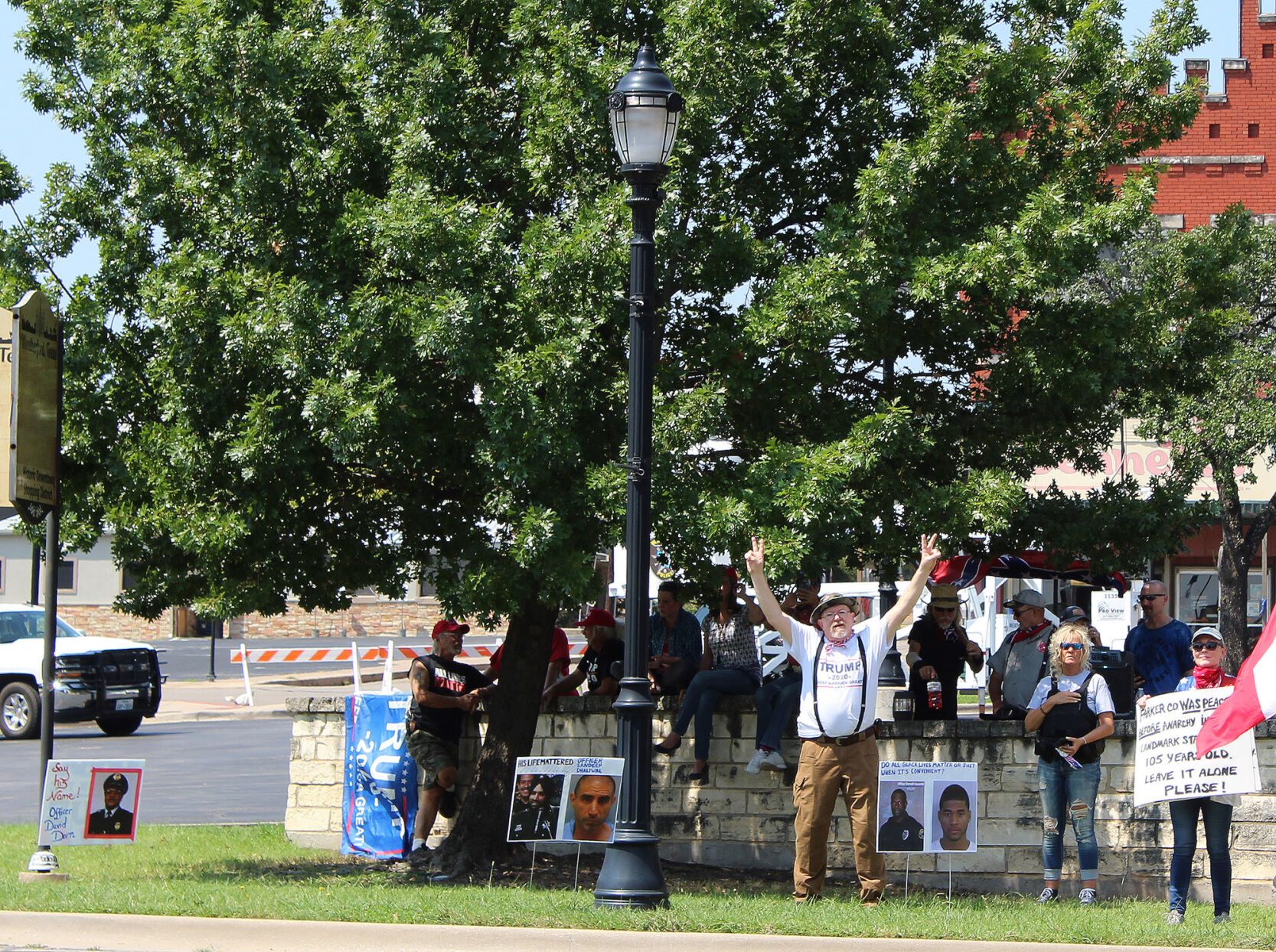 GALLERY: Saturday protest over Confederate monument | Gallery | weatherforddemocrat.com