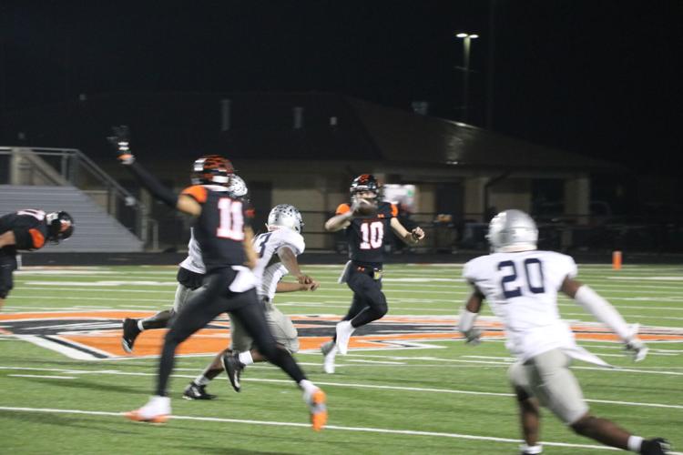 Aledo football takes care of Shoemaker to advance to area round ...