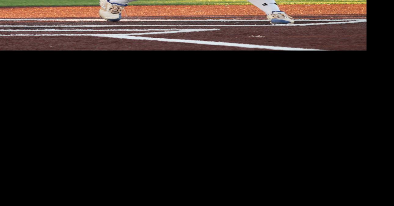 Peaster holds off late rally, advances to area round | Sports ...