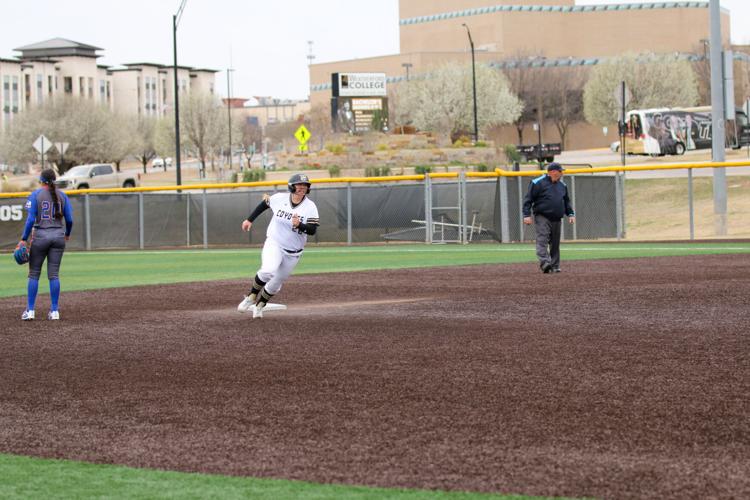 WC baseball, softball teams split with Cisco | Sports ...