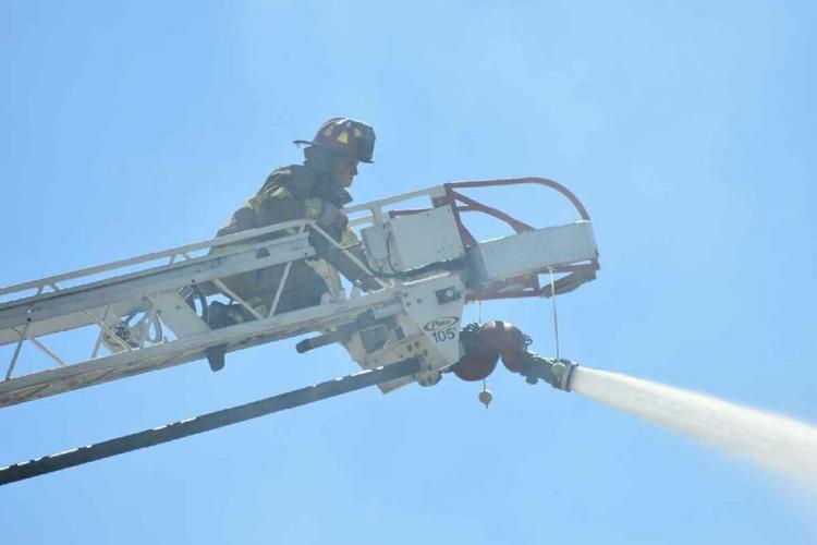 Multiple departments battle Grandview structure fire ...