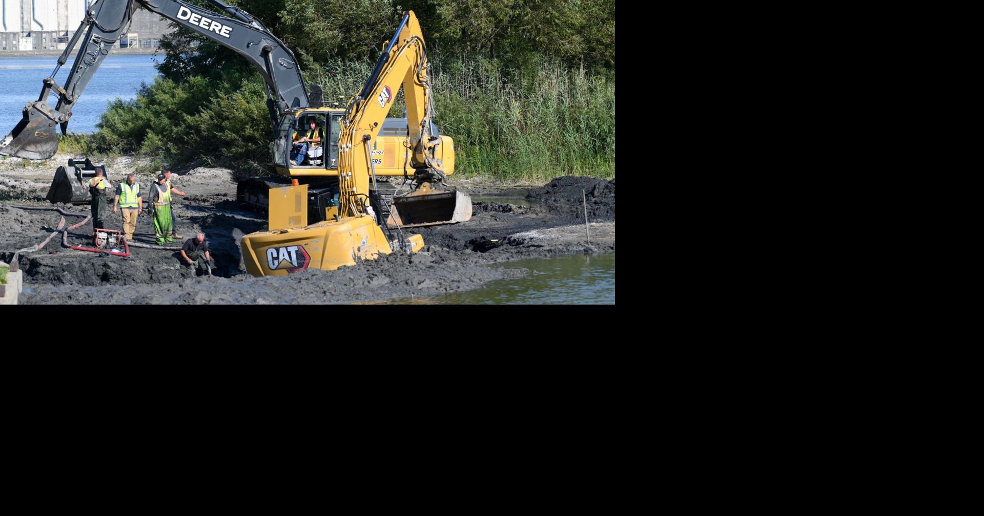 City excavator stuck in Port Colborne’s Eagle Marsh Drain