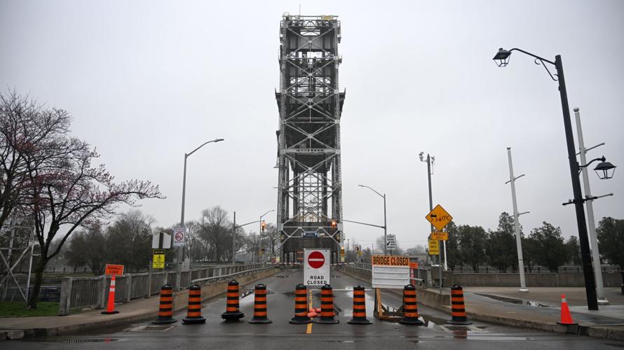 Cargo vessel strikes Port Colborne’s Clarence Street Bridge