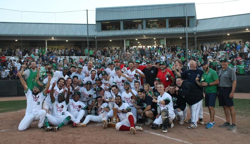 Jackfish take title before sellout crowd at home