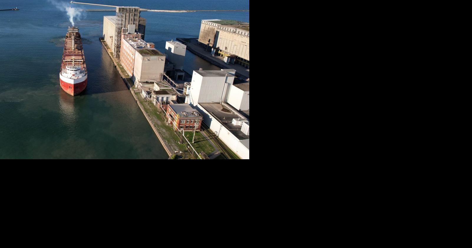 PHOTO: Cargo vessel leaves Lake Erie port