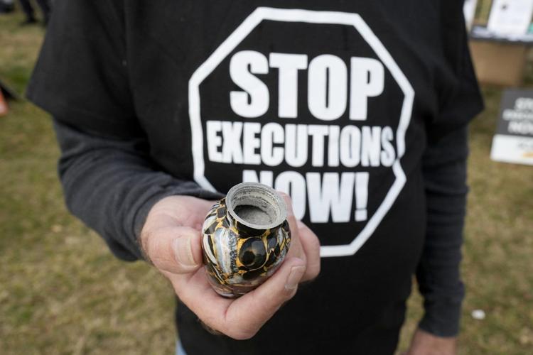 South Carolina schedules its fifth execution in seven months