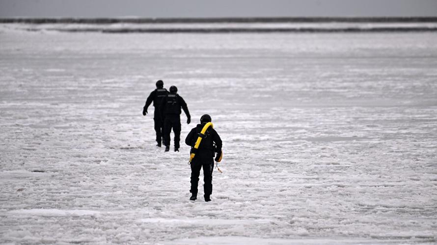 Cable theft on breakwall iced by police