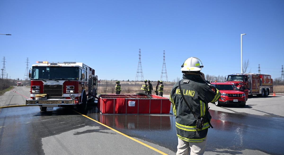 Crews battle grass fires across 120 hectares in Welland