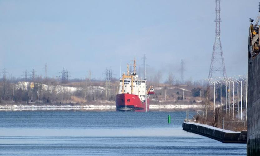 PHOTOS: CCGS Griffon closes out 2021 shipping season on Welland Canal