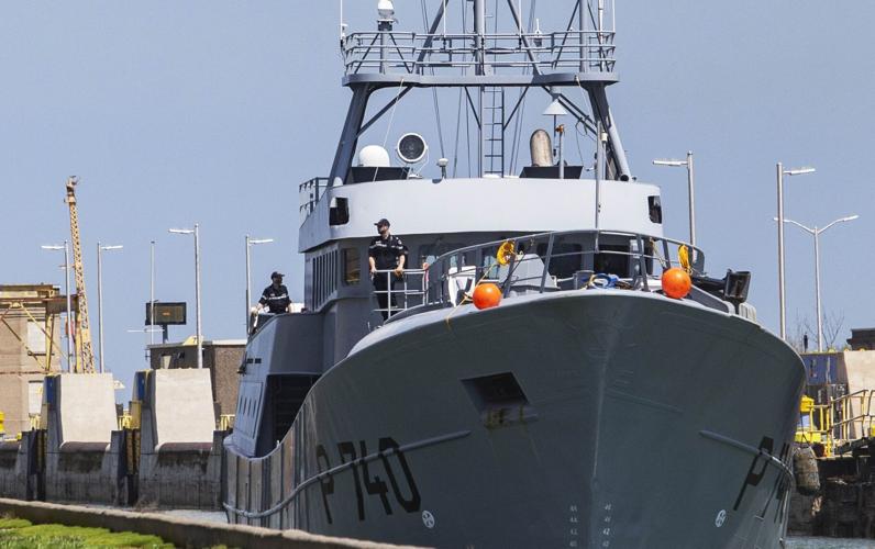 French naval ship heads up Welland Canal