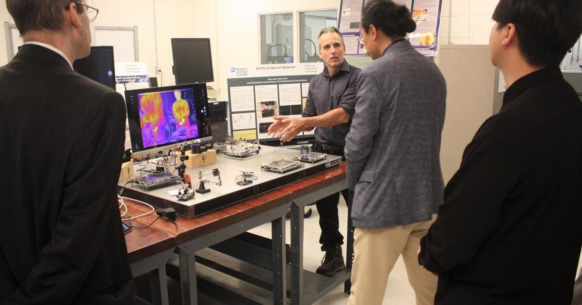 Can AI and light-wave technology help people see? Niagara College and ...