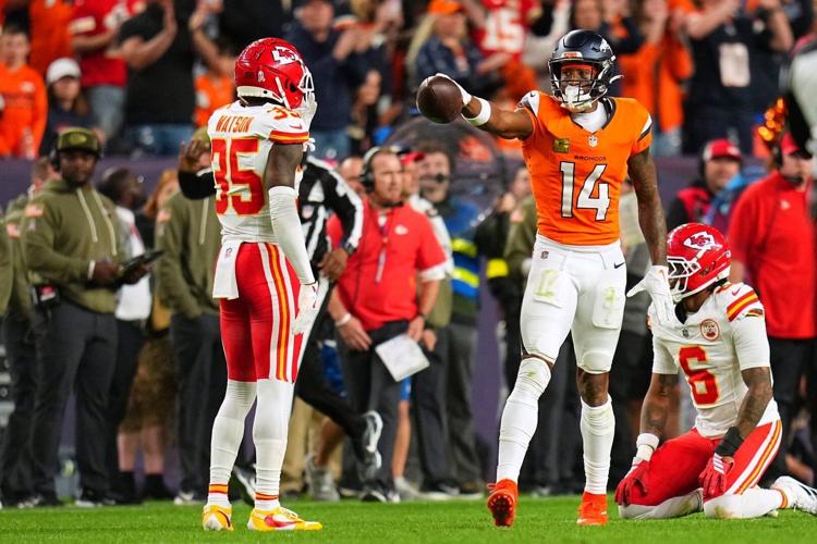 Chiefs went from 17-game win streak to 0-5 in close games. What happened?