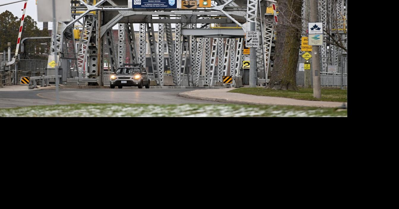 Clarence Street Bridge closed Thursday