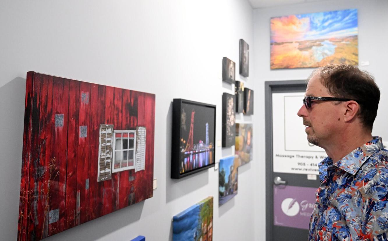 World around photographer Chris de Laat more vibrant