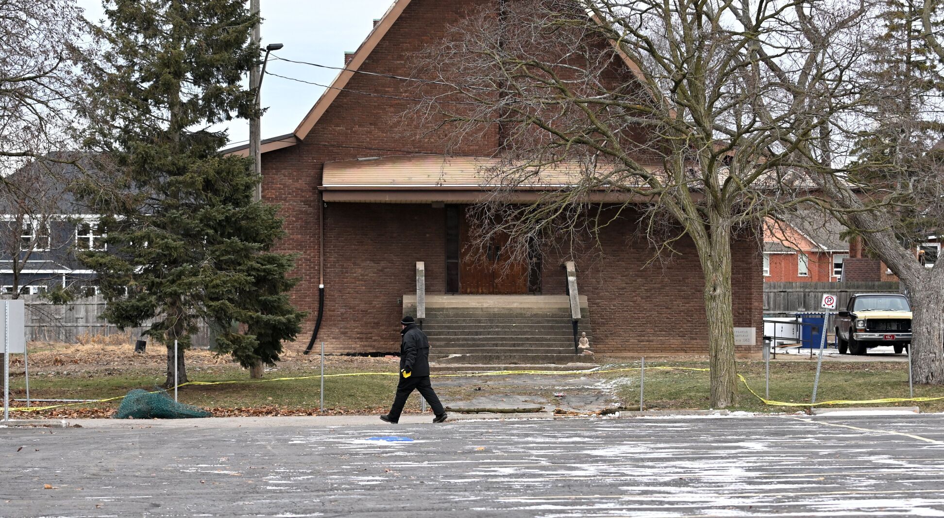 SIU clears Niagara officer in Welland shootout