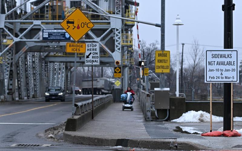 Repair work will close Clarence Street Bridge for two months