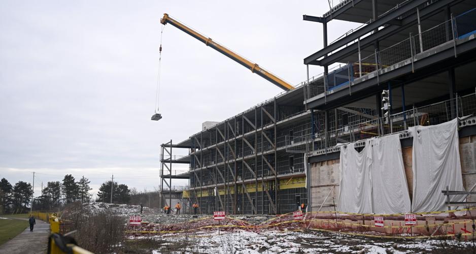 Construction of partially collapsed Welland condo resumes