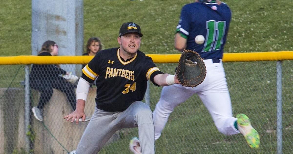 Welland playing Kitchener in Intercounty Baseball League quarter-finals