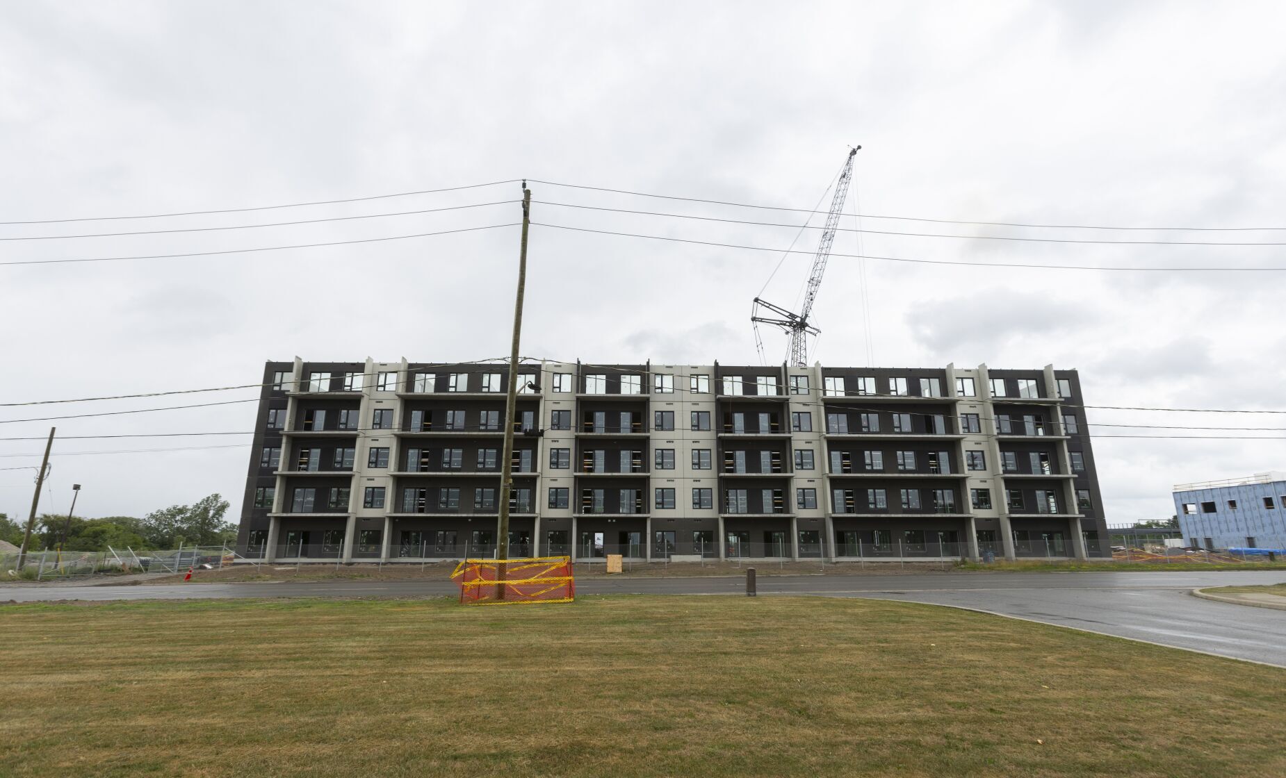 3 fast food outlets, apartments for Welland’s King Street