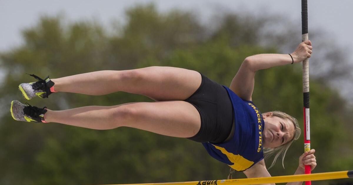 High school student-athletes from Niagara on track for medals