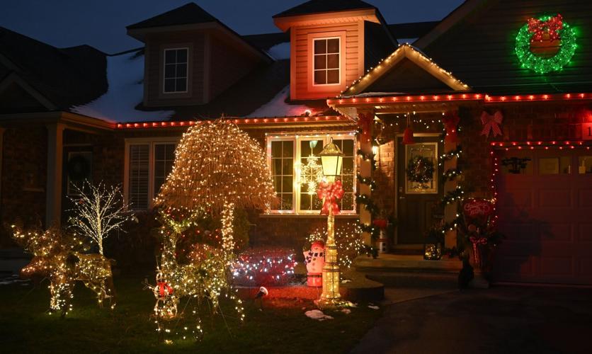 Colourful Christmas displays light up Niagara