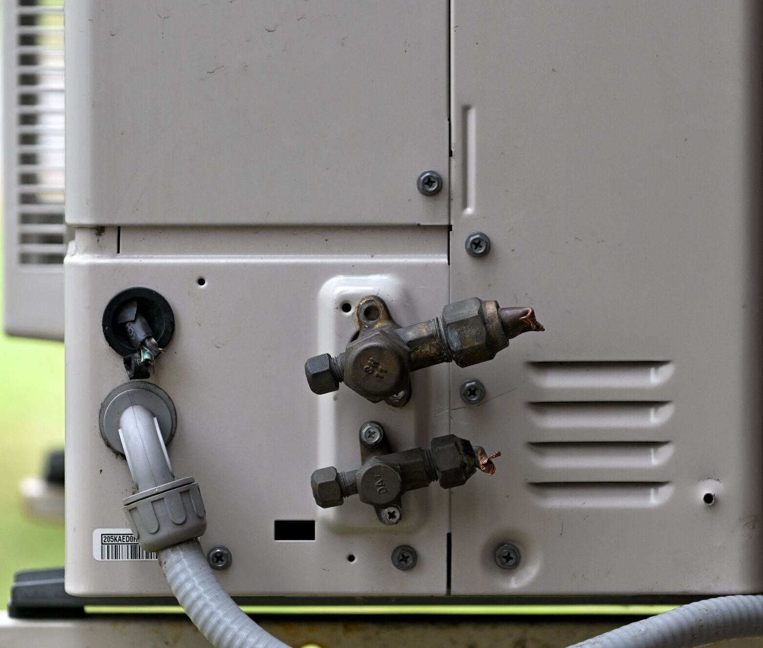Welland mulls $9K loan to repair heat pumps damaged by theft