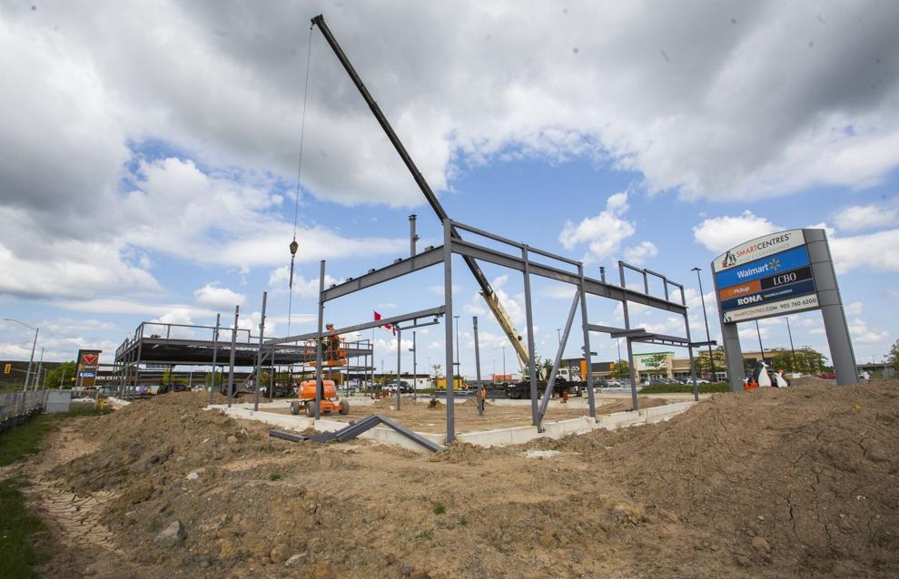 Leon’s building new store in Welland