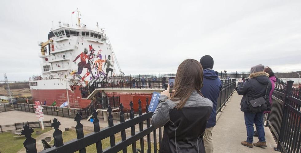 Giant mural on Canada Steamship Lines’ Welland showcases Niagara 2022 ...