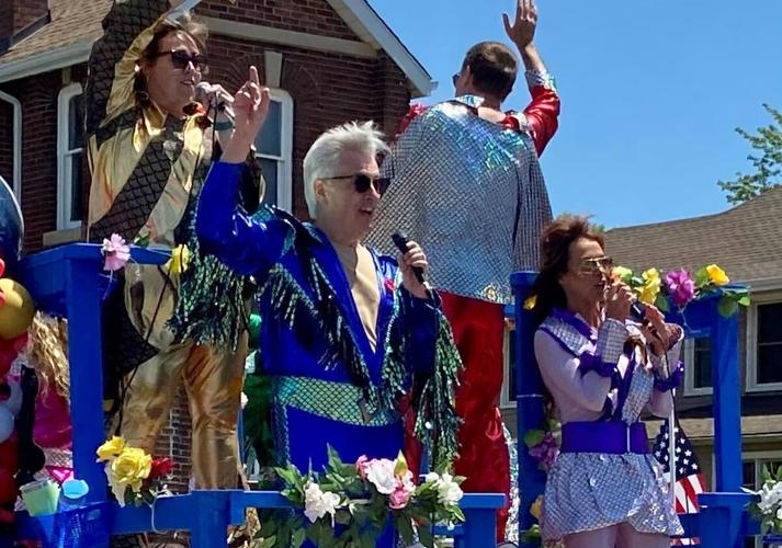 Welland Rose Festival proves everyone still loves a parade