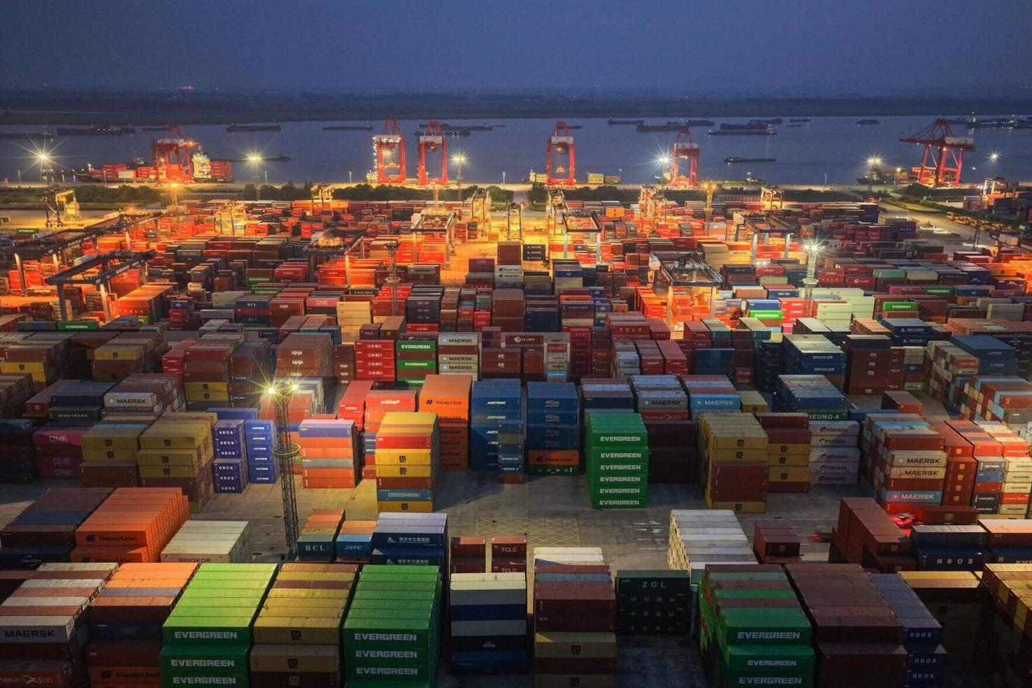 Recession fears over? Canada’s trade surplus jumps $2.7B