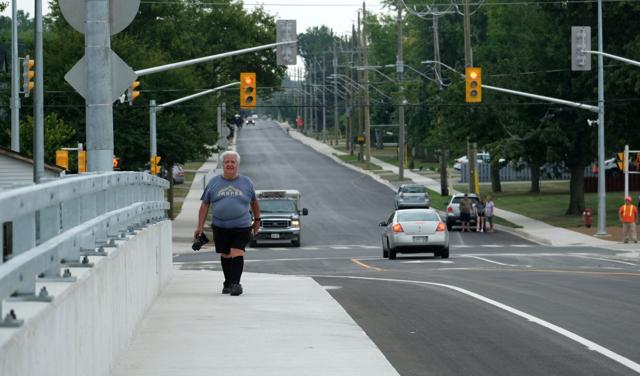 Important moment for Welland as new Forks Road Bridge opens