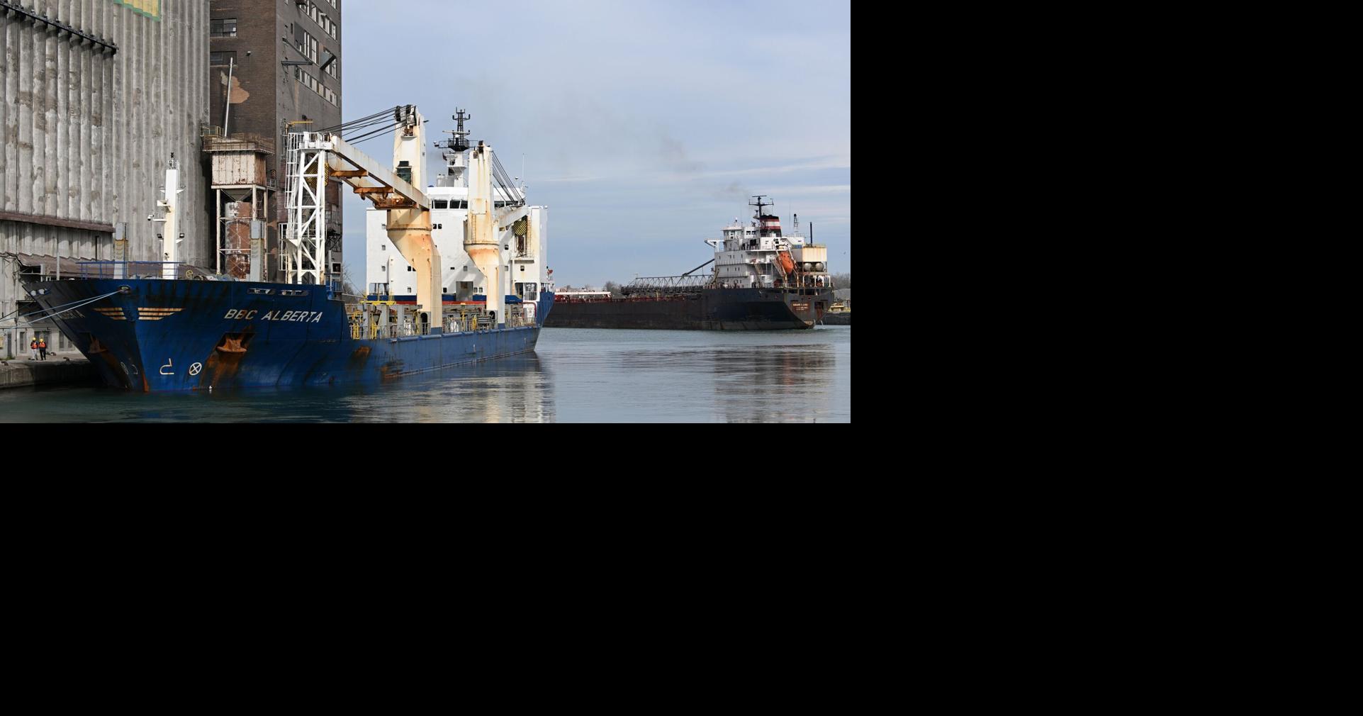 Grain and potash push seaway cargo figures up in October