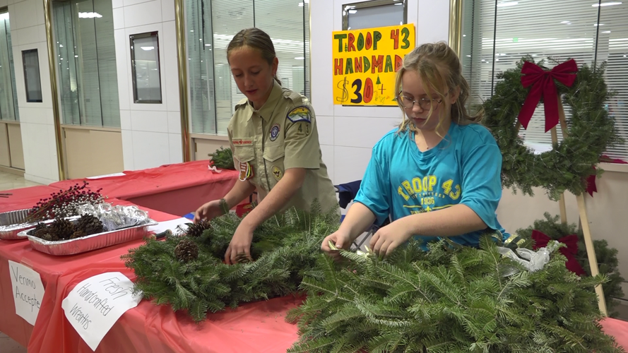 Local artists gather at Arnot Mall for holiday craft fair | News | weny.com
