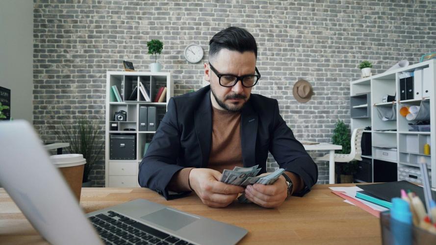 How pressure to provide impacts modern men | National/World | weny.com