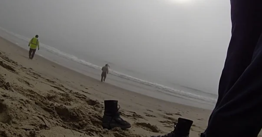 Deputies swim to rescue drowning paragliders near Malibu | Regional ...