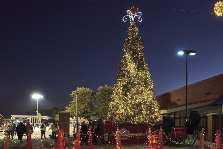 Glow on Monroe Parade returns to Buckeye | Features | westvalleyview.com