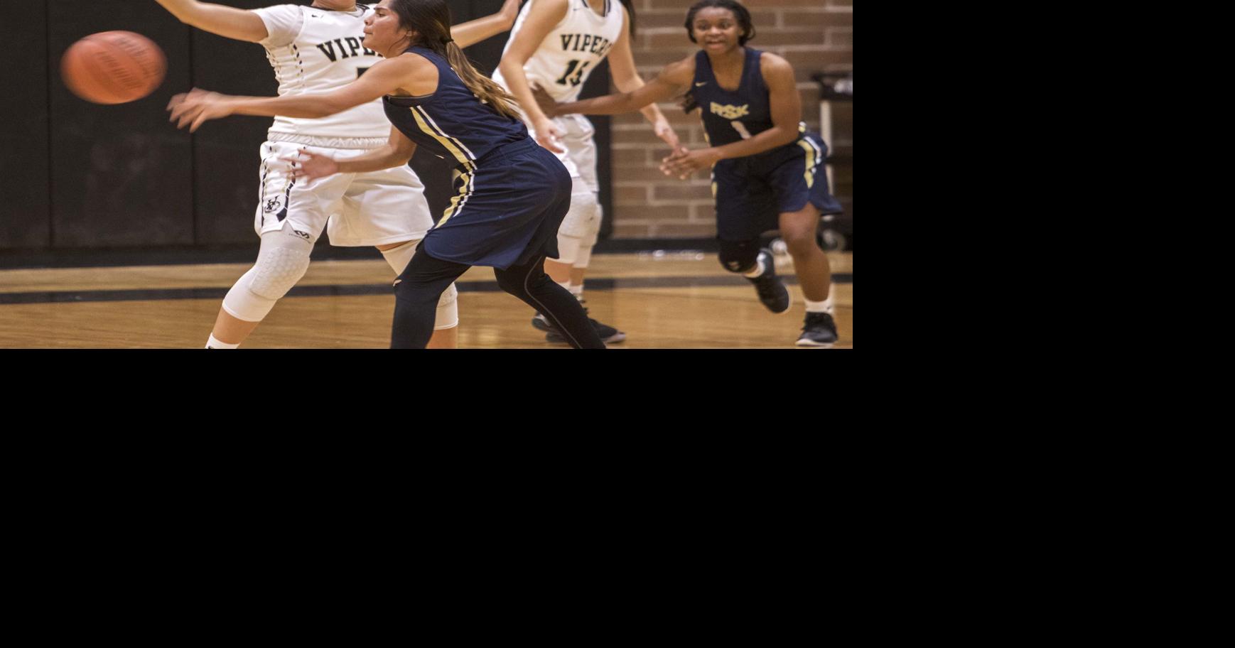 Verrado girls competing without seniors | Sports | westvalleyview.com