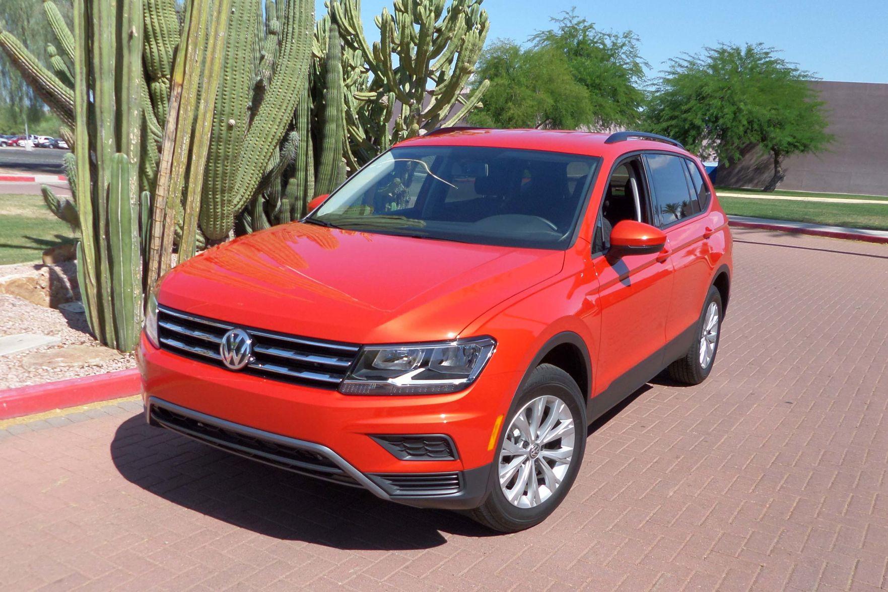 Volkswagen Tiguan SUV | Online Features | westvalleyview.com