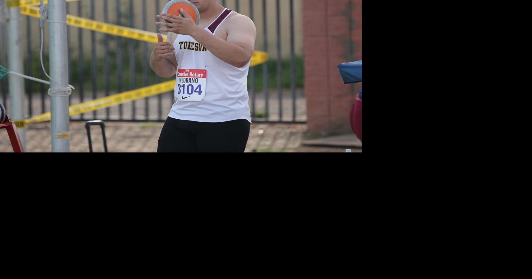 Tolleson senior Medrano throwing self into state title contention ...