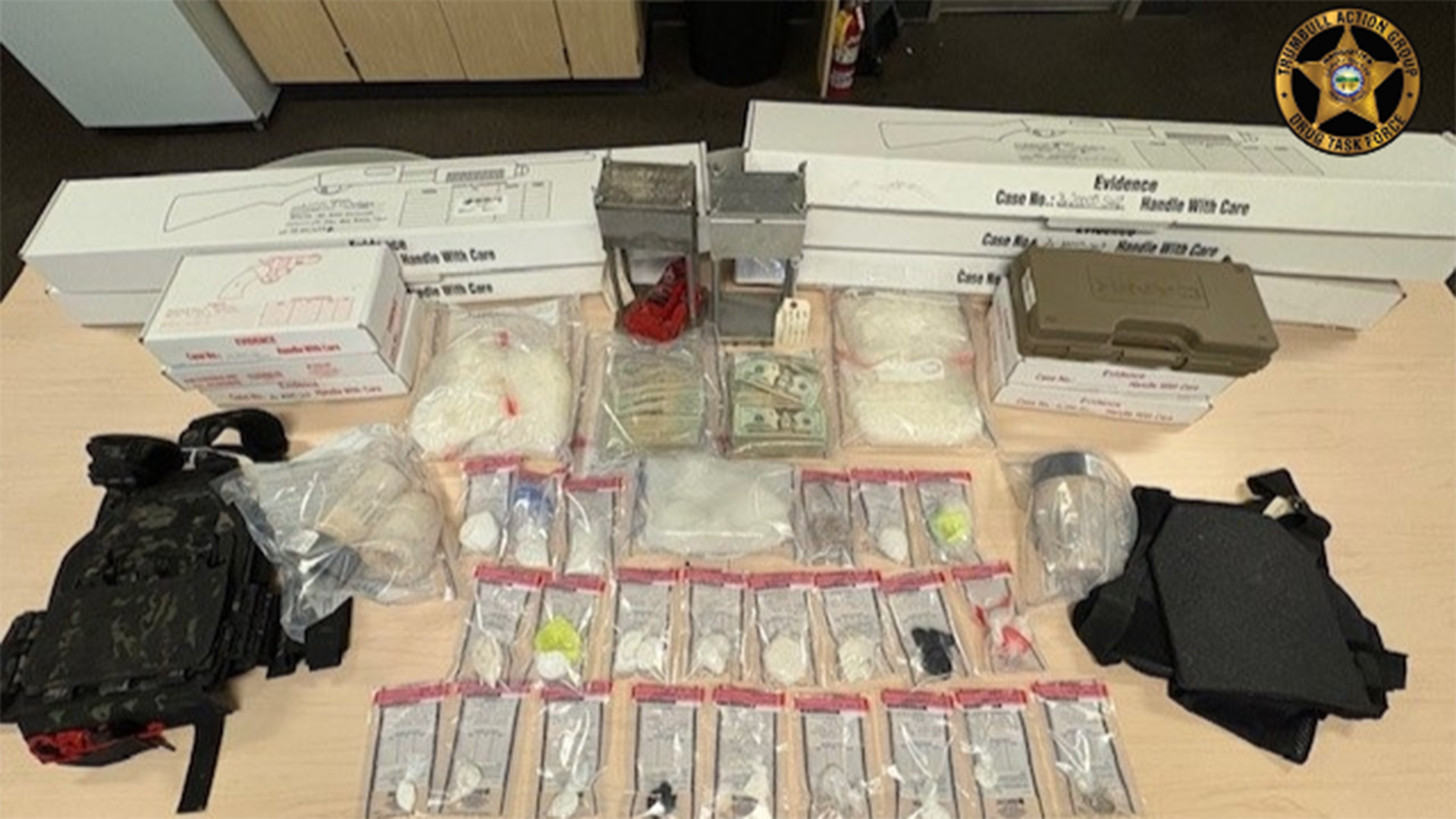 Trumbull Drug Task Force finds meth, cocaine, heroin, cash in Niles ...