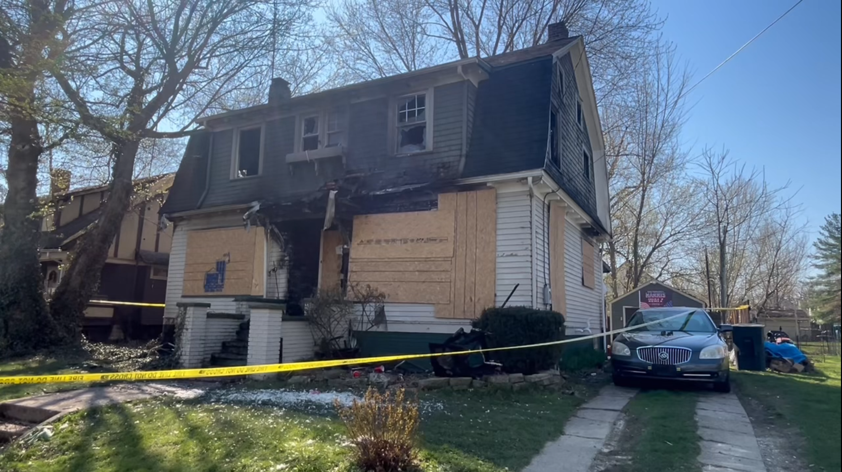 VIDEO: Three dogs die, one occupant injured after fire burns down ...